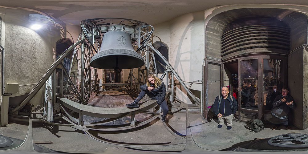 Insta360 | Stephansdom: Pummerin und ihr Glockenstuhl | 360-Grad ...